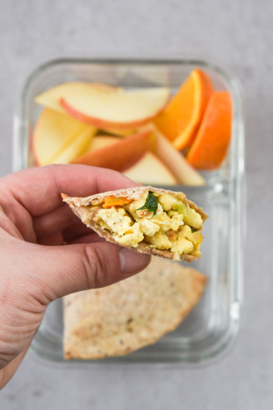 Veggie Loaded Breakfast Pockets {Freezer Friendly} - Meal Plan Addict